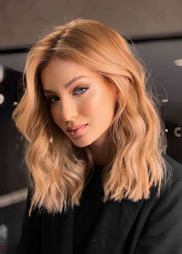 21 Best Low Maintenance Haircuts for Frizzy Hair